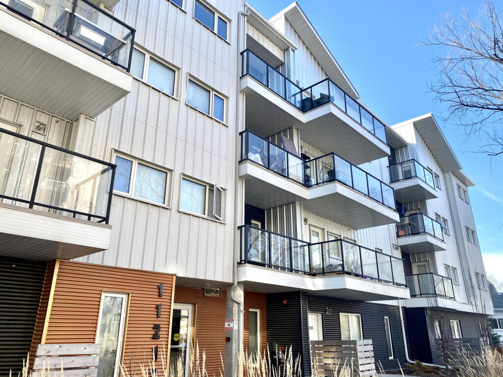 Redbrick Stadium Housing - Keller Construction Ltd.